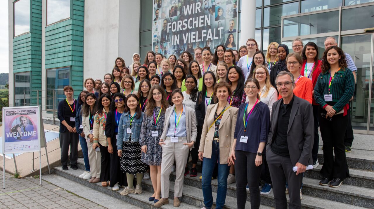 Empowering Women in Photonics: International Workshop at Leibniz IPHT ...